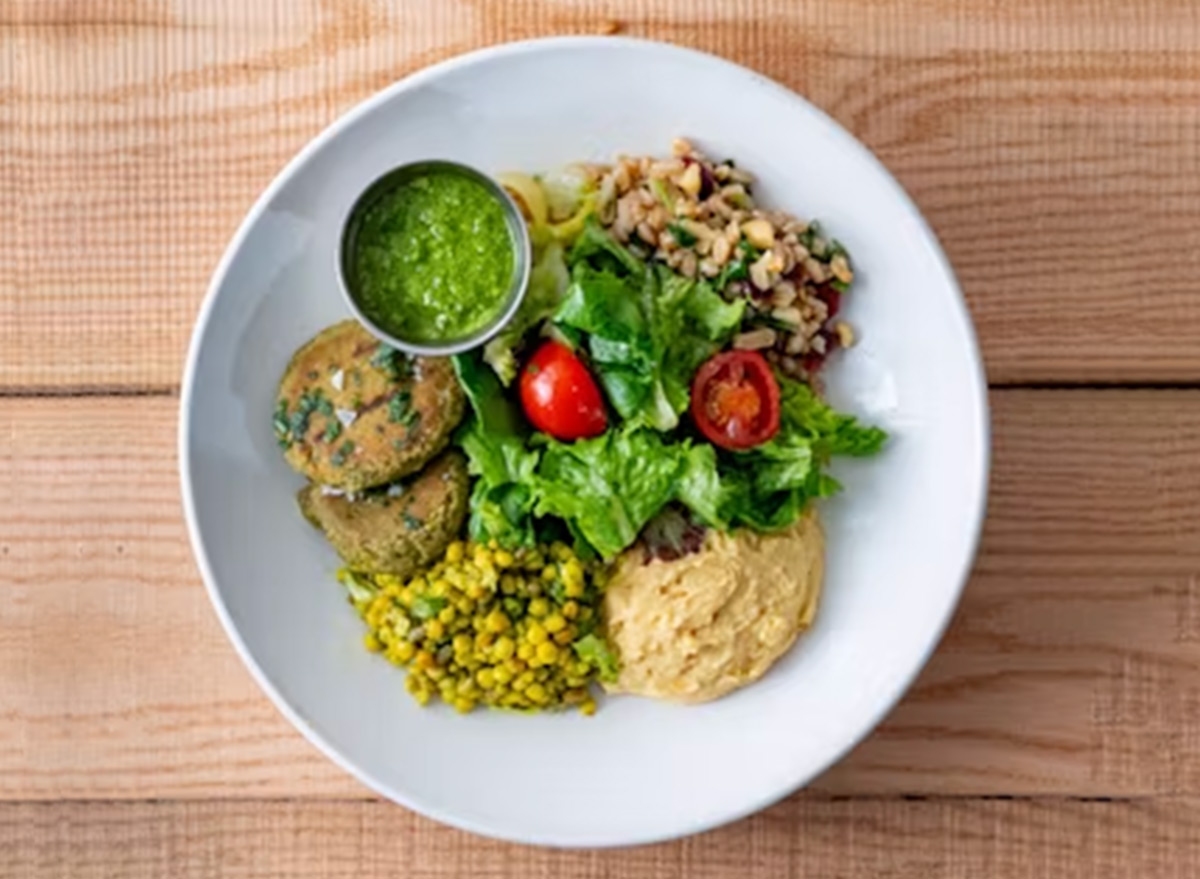 11 Best Mediterranean Restaurant Chains in America in 2024