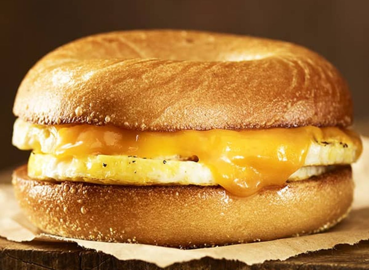 The 9 Healthiest Einstein Bros. Bagels Orders—and 5 To Skip