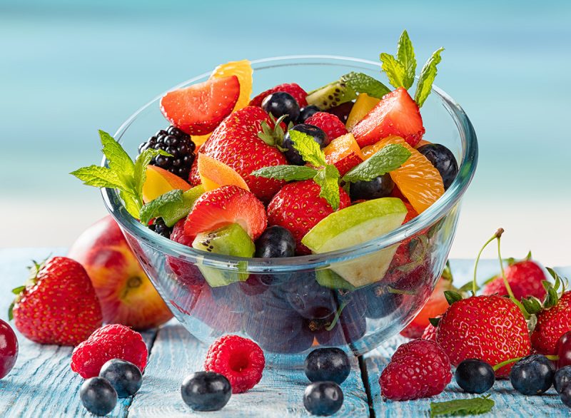 16 Seasonal Fruits & Veggies To Enjoy In the Summer