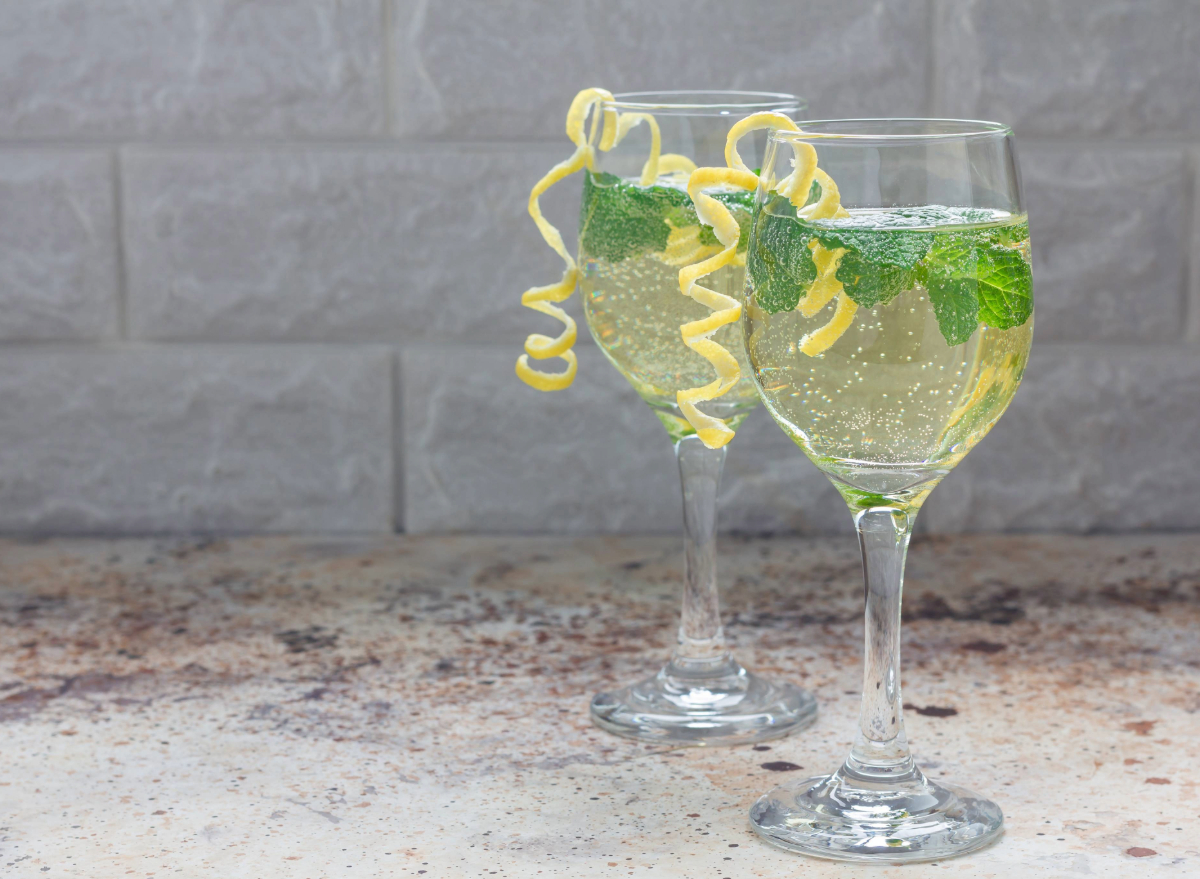 10 Best & Worst Types Of Alcohol For Weight Loss