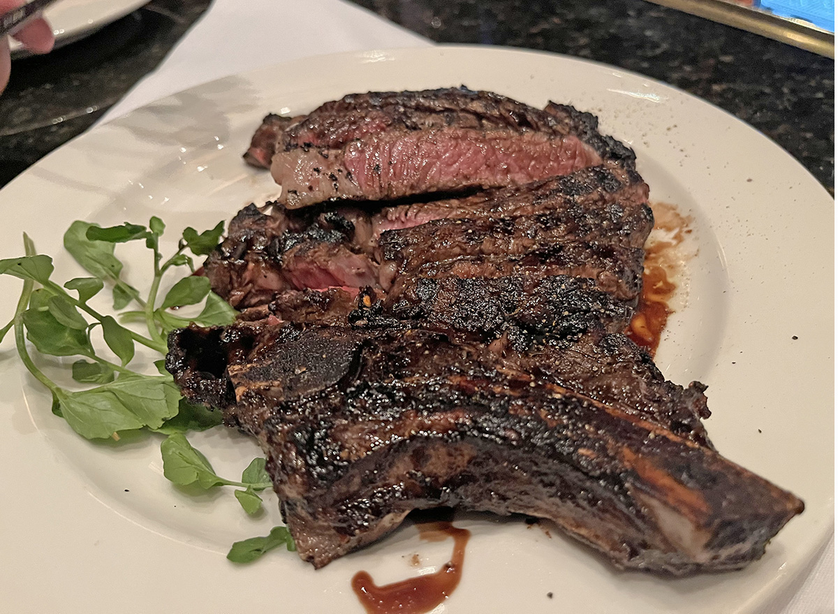 5 Popular Capital Grille Steaks, Tasted & Ranked in 2024