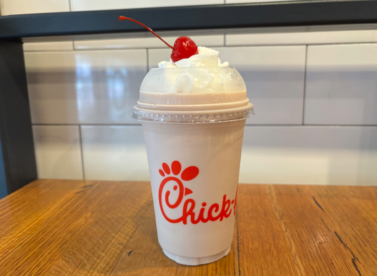 6 Fast-Food Chocolate Milkshakes, Tasted & Ranked for 2024