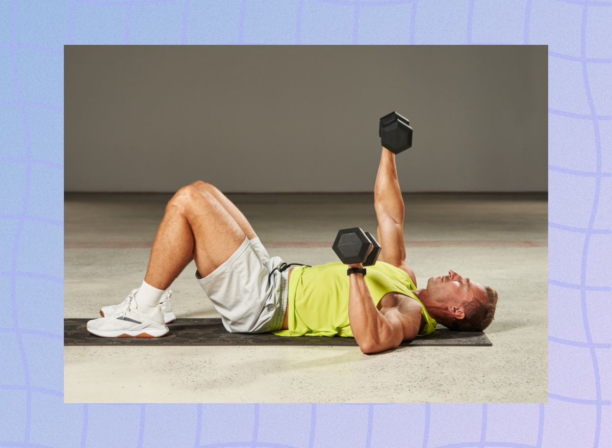 Combat Your Fat Rolls With This Dumbbell Workout, Trainer Says