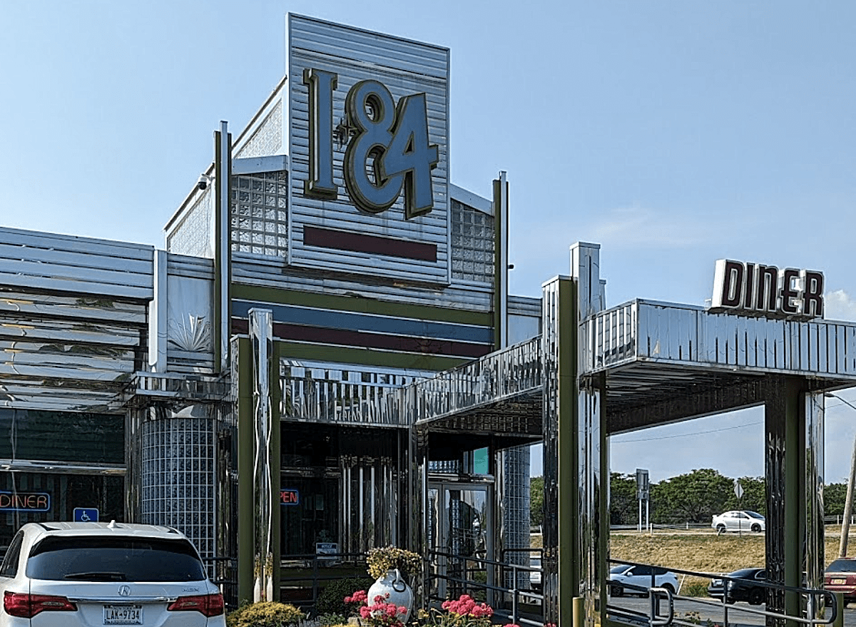 28 Best Diners In America In 2024, According To Chefs