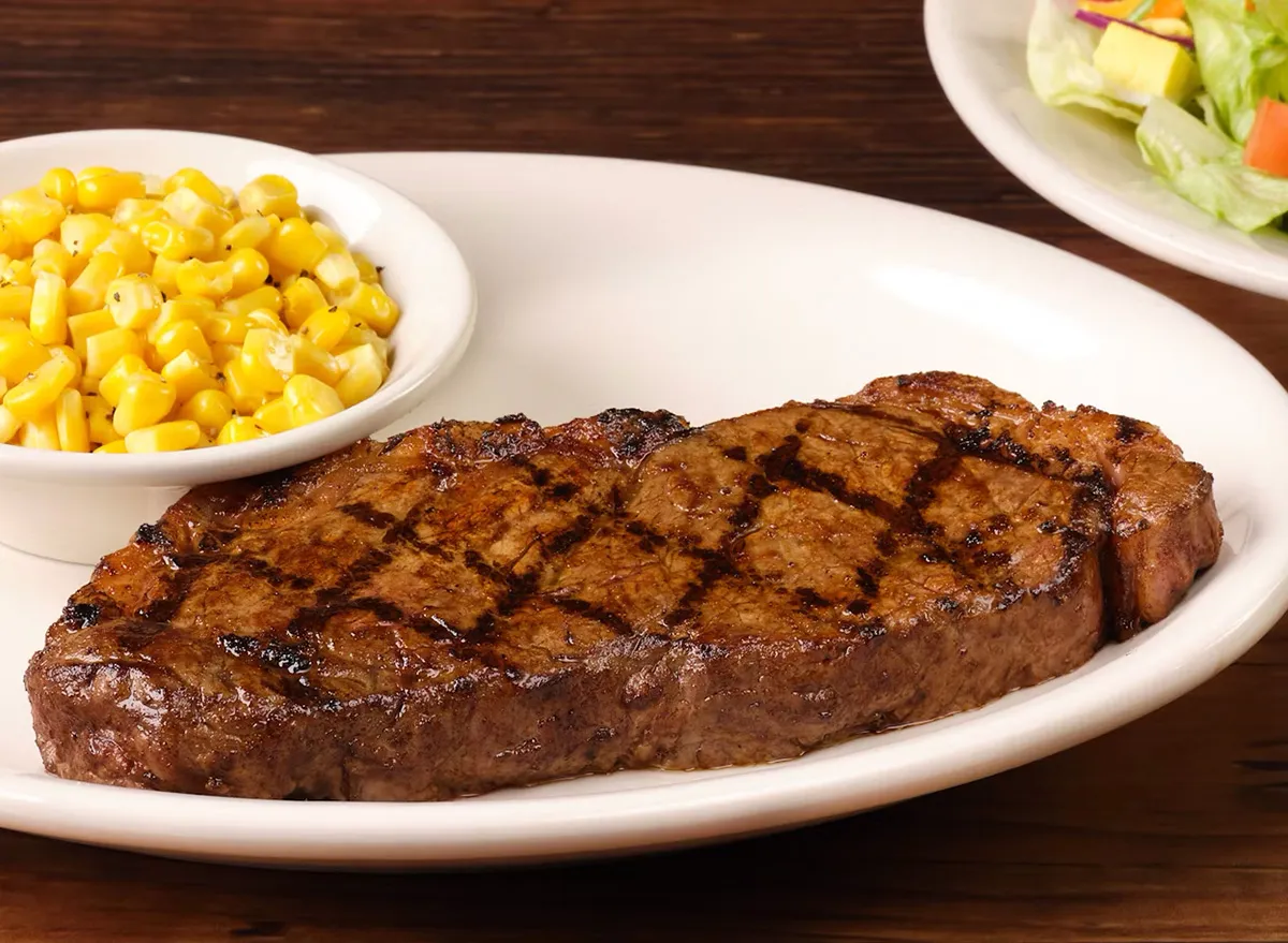 The 4 'Healthiest' Texas Roadhouse Steaks—and 4 To Avoid