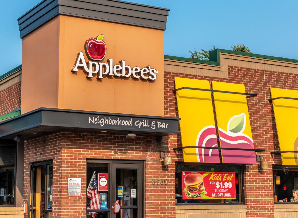 Applebees Store