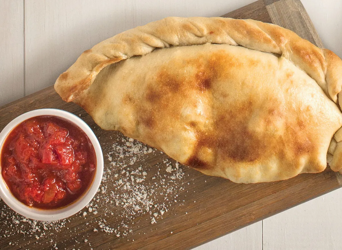 10 Restaurant Chains That Serve the Best Calzones