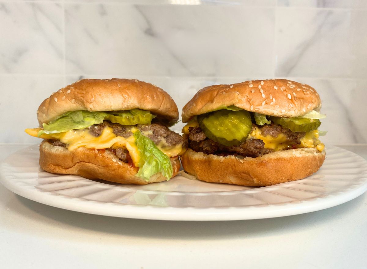 The Highest-Quality Fast-Food Burgers in 2024, Tasted & Ranked