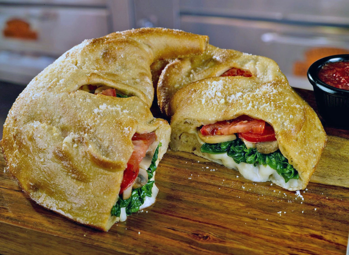 10 Restaurant Chains That Serve the Best Calzones