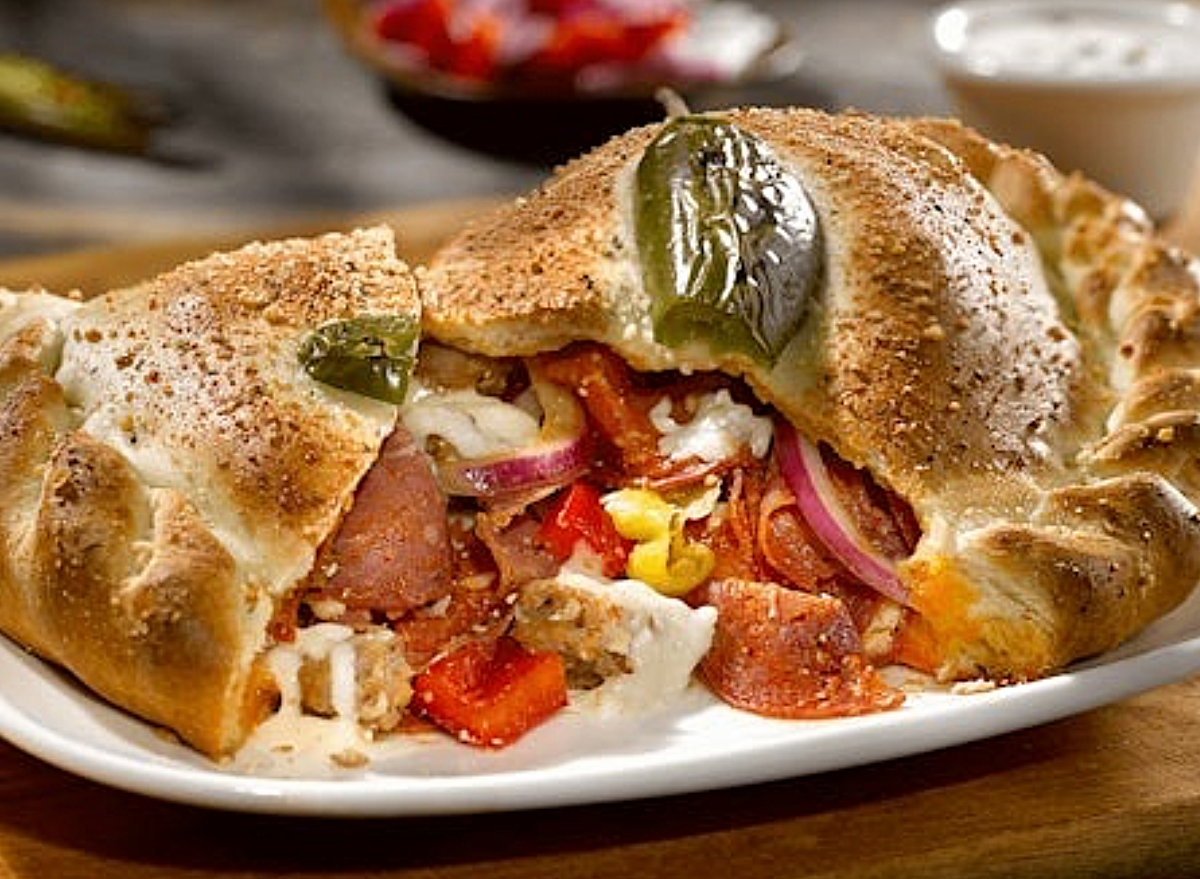 10 Restaurant Chains That Serve the Best Calzones