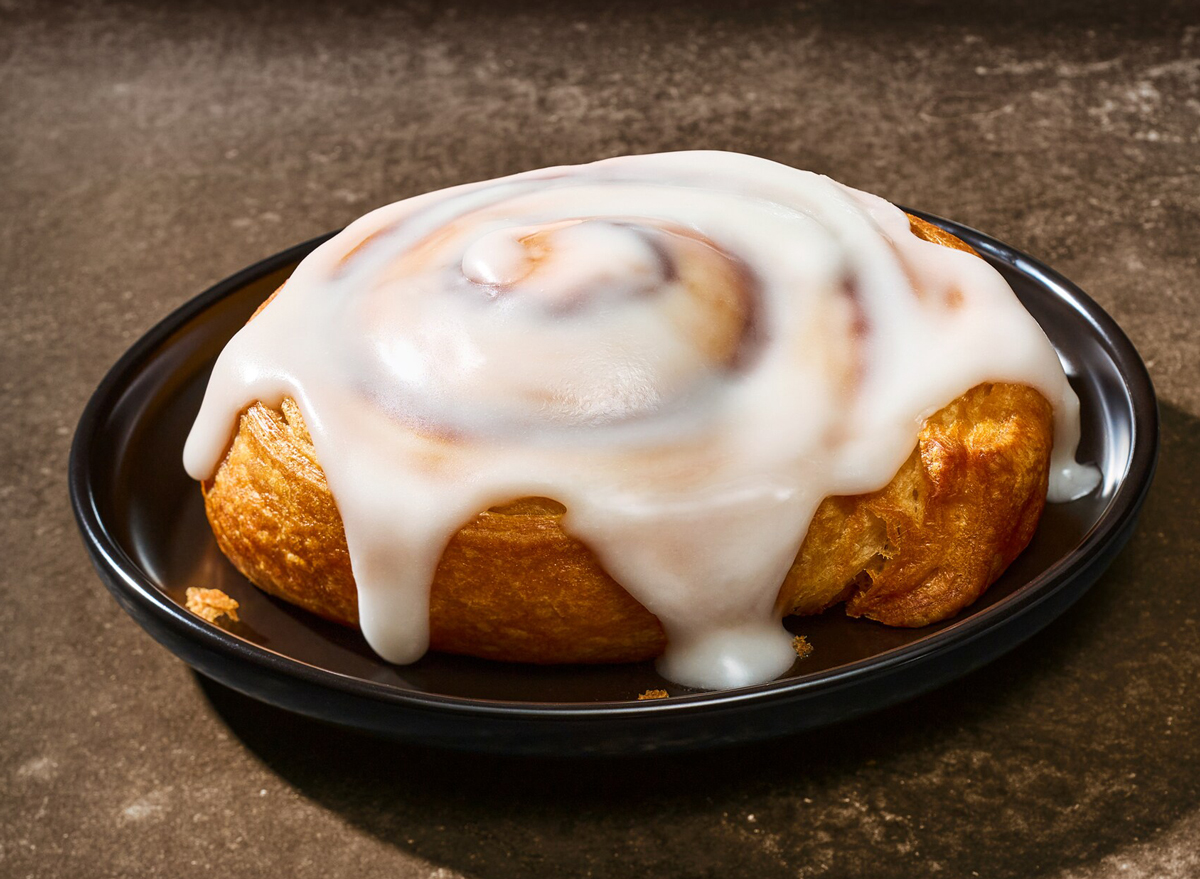13 Chains That Serve the Best Cinnamon Rolls