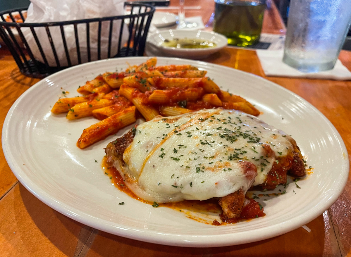 The Chicken Parm From 5 Italian Chains, Tasted & Ranked in 2024