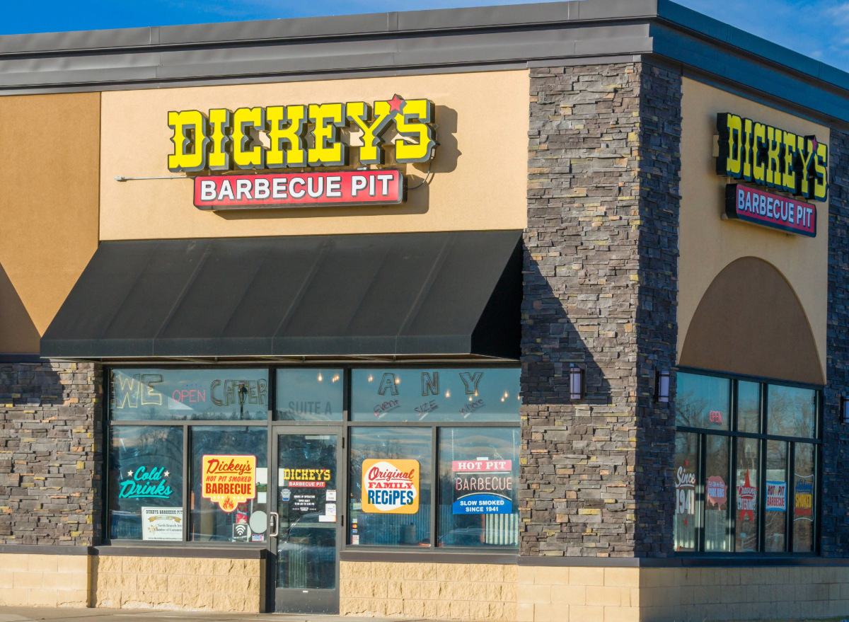 Dickeys Barbecue Pit Shutters Nearly 100 Restaurants