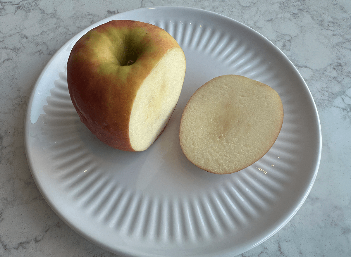 15 Popular Apple Varieties, Tasted & Ranked in 2024