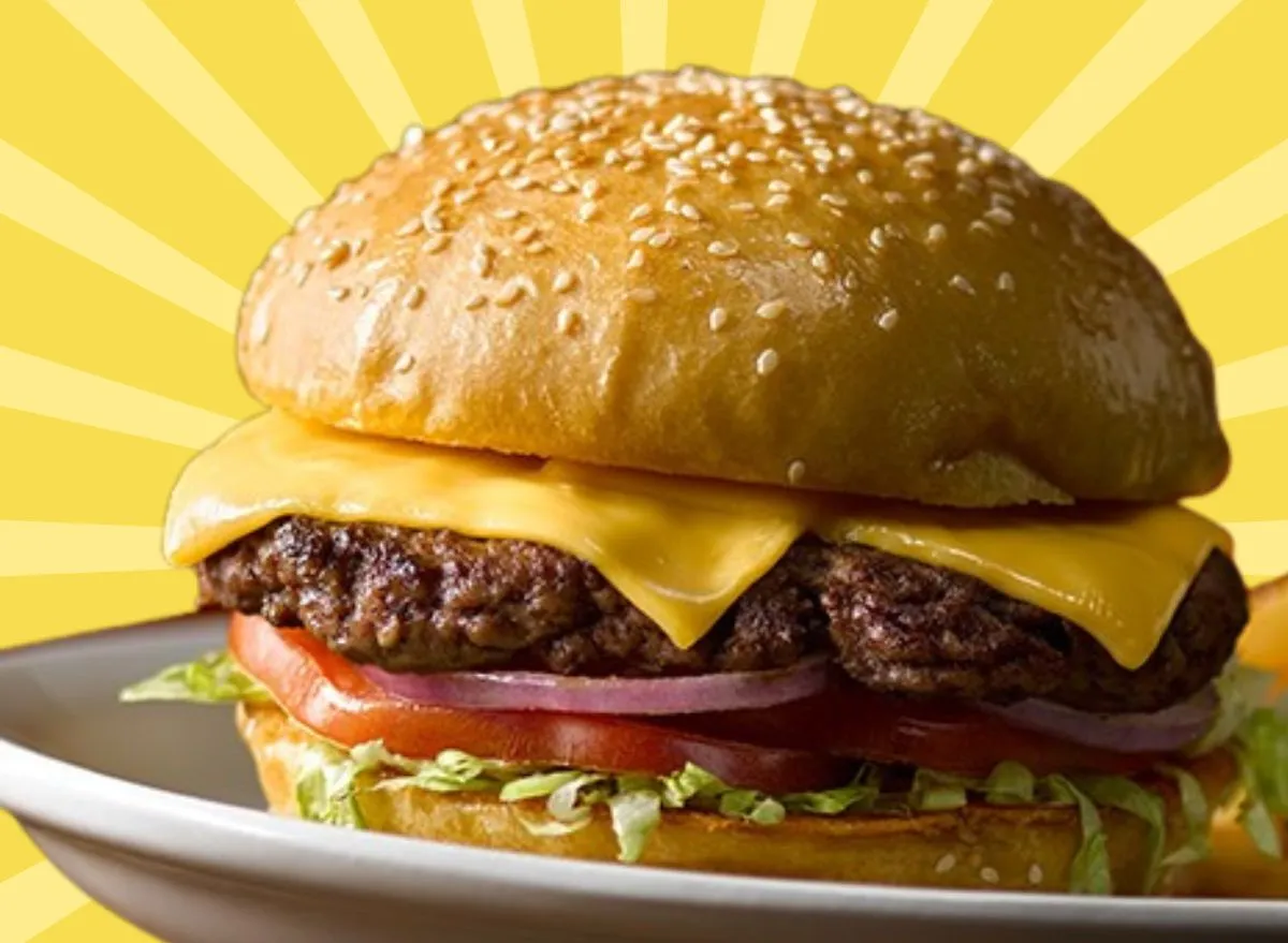 3 Popular Steakhouse Burgers, Tasted & Ranked in 2024