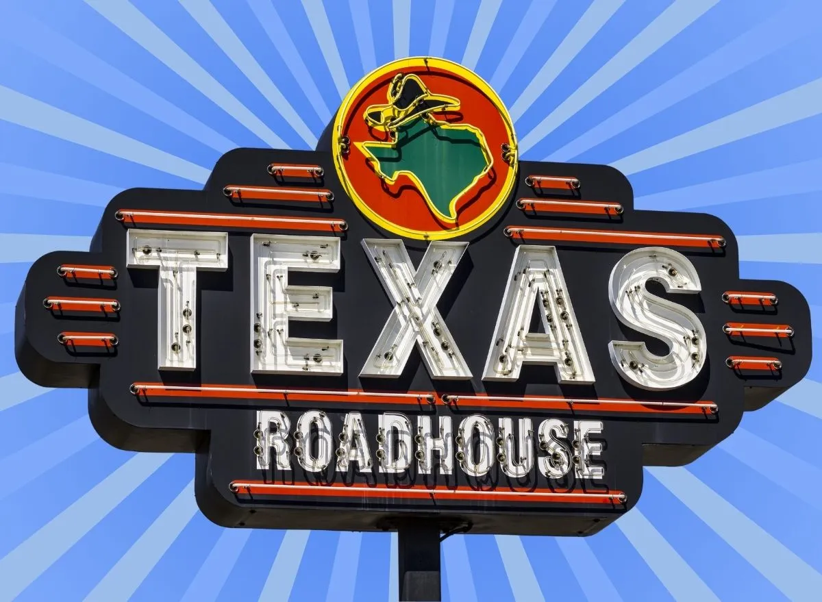 9 Texas Roadhouse Facts That Are Juicier Than Its Steaks