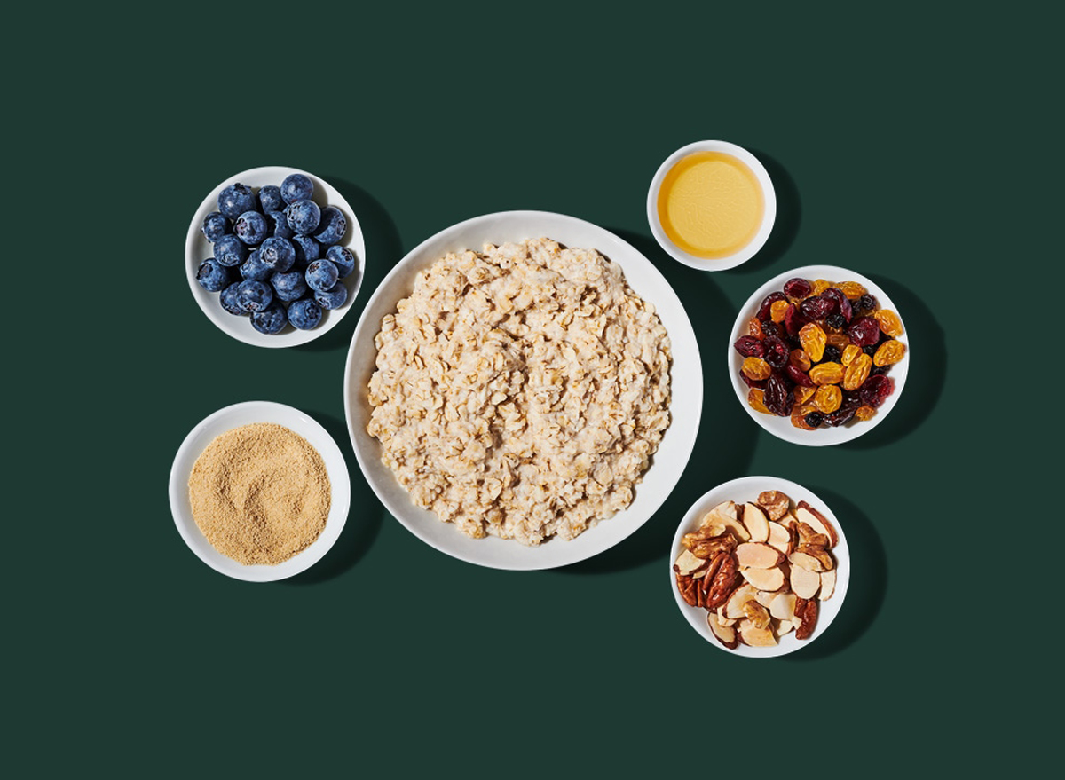 10 Healthiest Starbucks Breakfast Orders, According to Dietitians