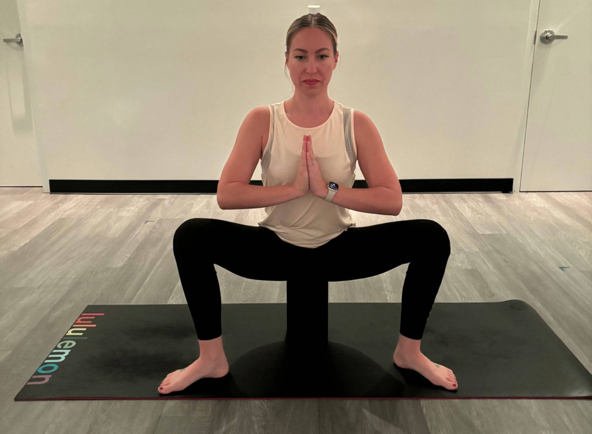 People Swear by Doing ‘Yogi Squats’ To Boost Mobility