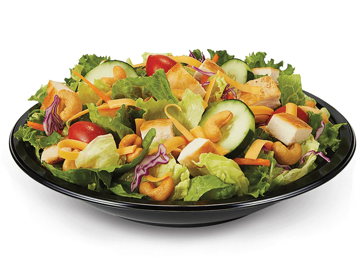 10 Fast-Food Restaurants That Serve the Best Salads