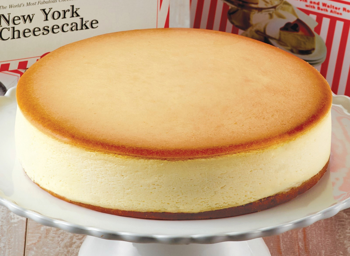 3 Restaurant Chains With the Best Cheesecake, According to Pastry Chefs