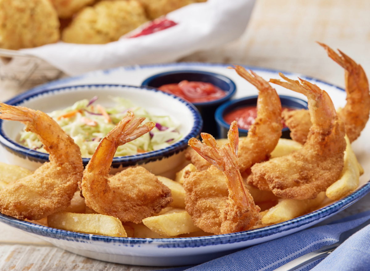 21 Restaurants With the Best Veterans Day Deals in 2024