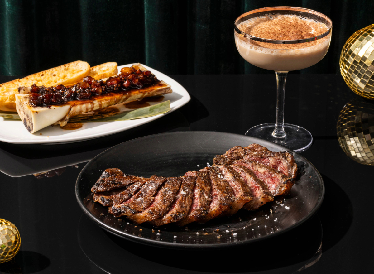 7 Steakhouse Chains Offering the Best Holiday Meals in 2024