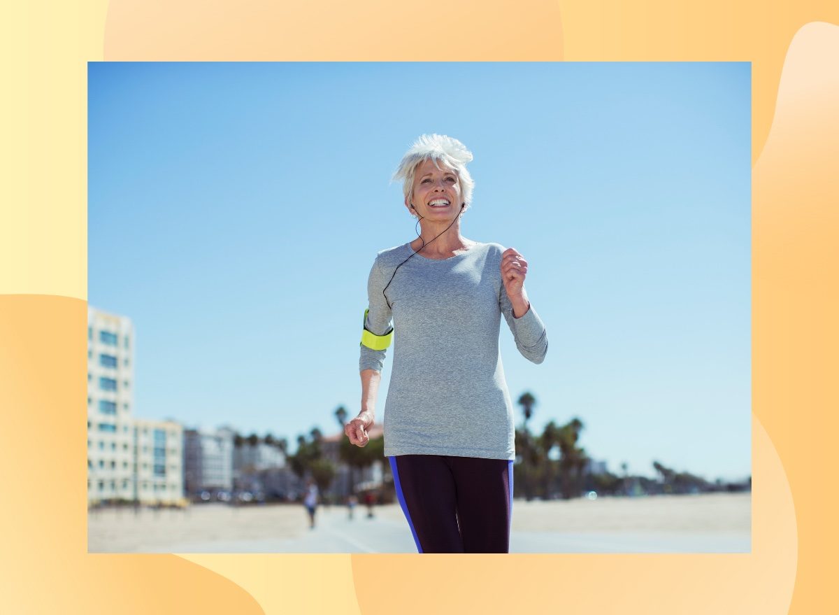 A Trainer's 20-Minute Power Walking Workout For Weight Loss