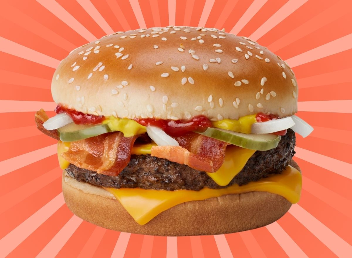 5 Most Popular Fast-Food Cheeseburgers, Tasted & Ranked