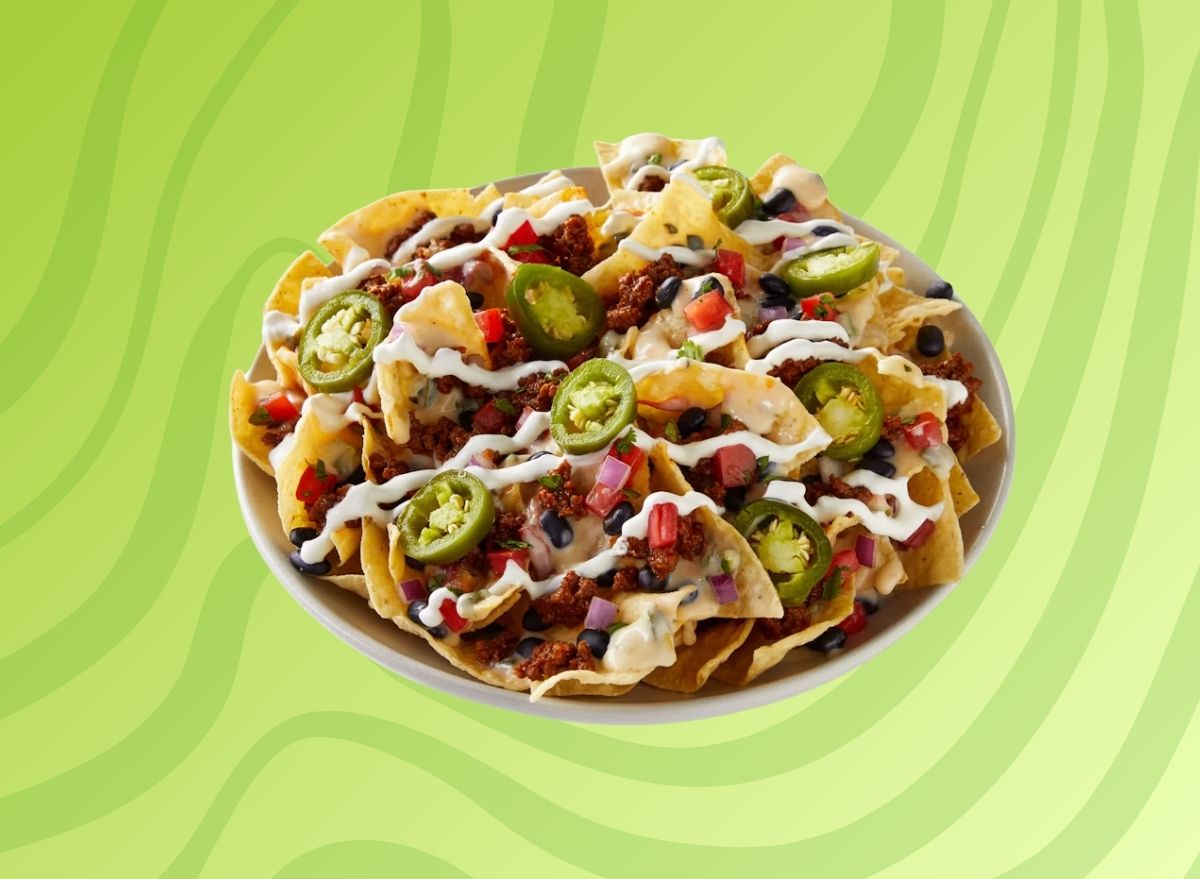 10 Fast-Food Chains That Serve the Best Nachos