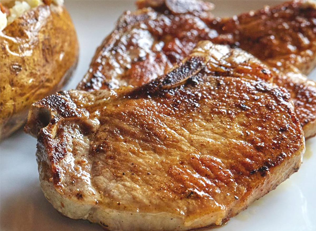 5 Chain Restaurants With the Best Pork Chops, According to Diners