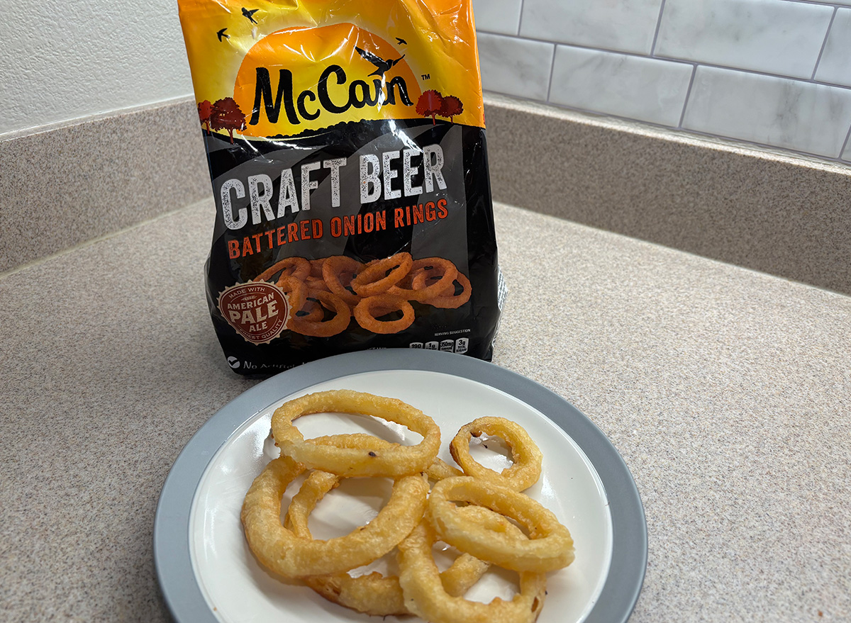 I Tried 5 Frozen Onion Ring Brands and The Best One Puts Restaurants To ...