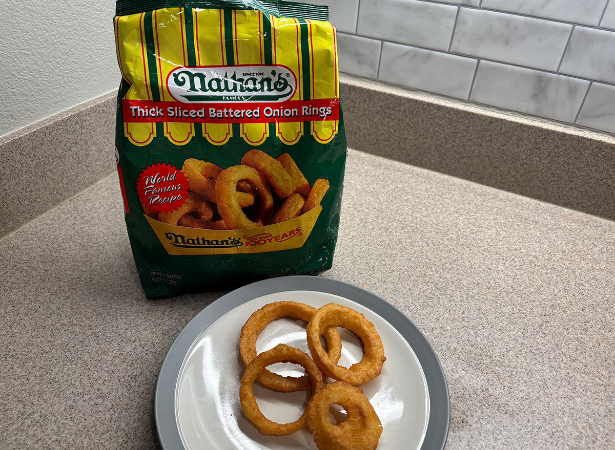 I Tried 5 Frozen Onion Ring Brands and The Best One Puts Restaurants To ...