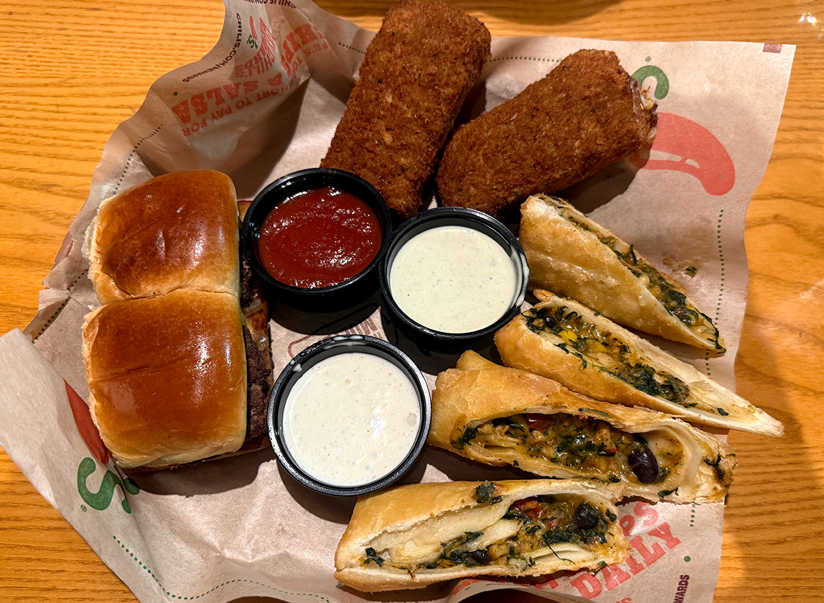 I Tried Chili’s Viral Triple Dipper and It’s Even Better Than TikTok Says