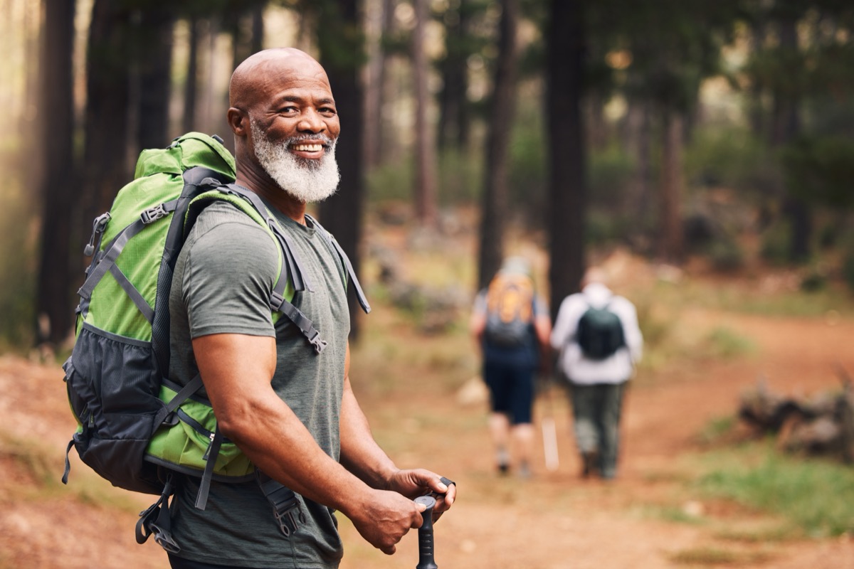 5 Expert Walking Techniques That Burn More Fat Than Running