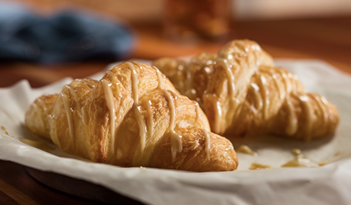 11 Restaurant Chains Where Free Bread is the Best Part of the Meal