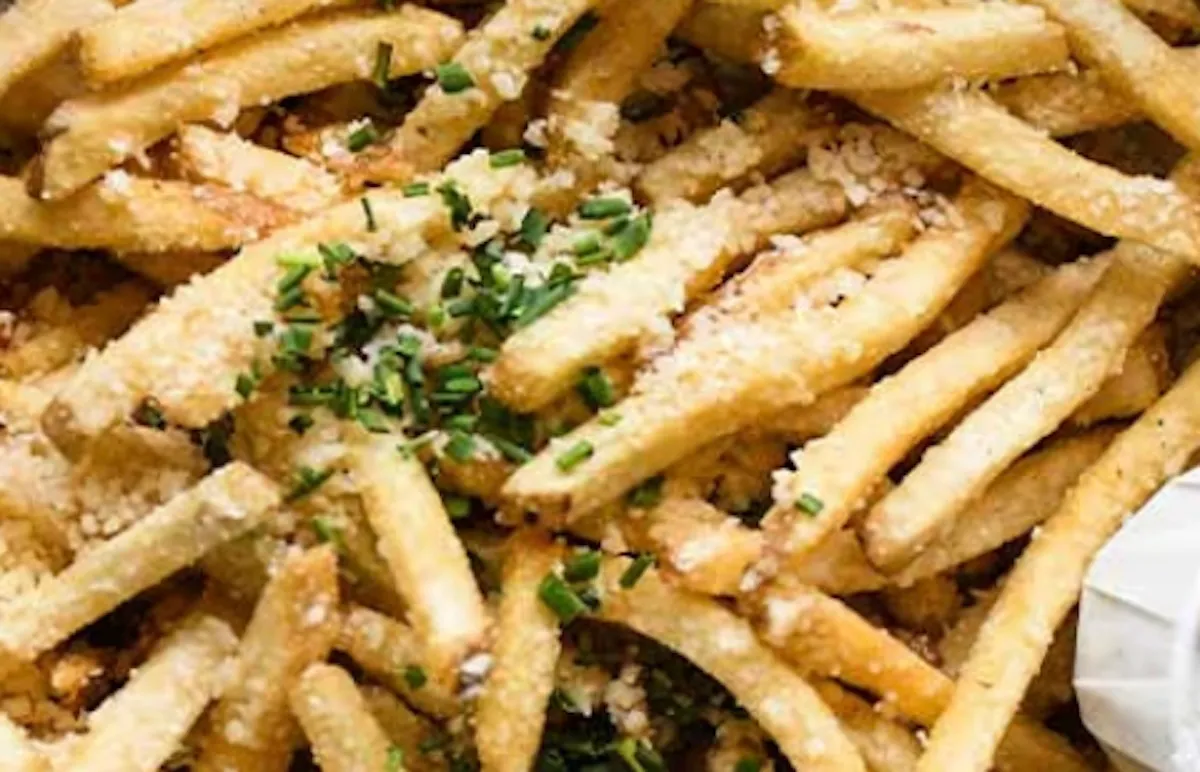 7 Chains That Serve the Freshest Fries—Not the Frozen Junk