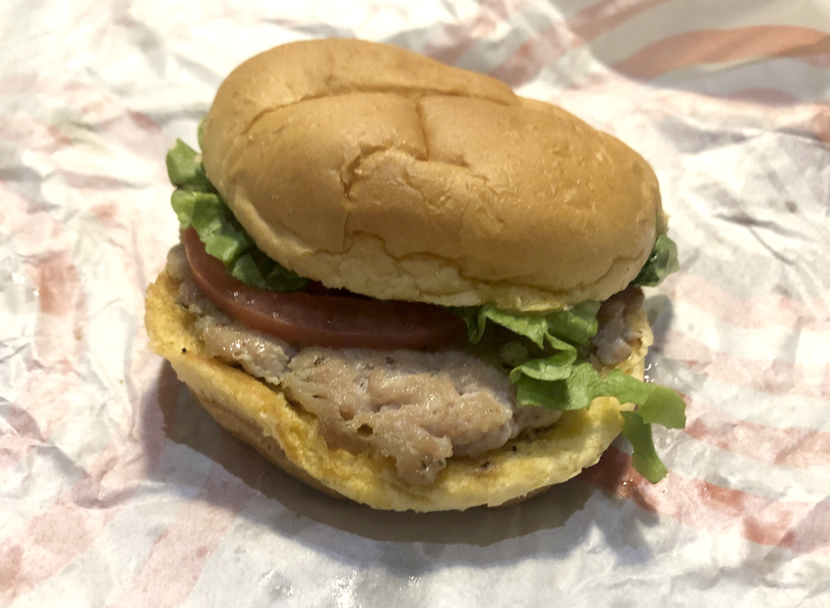 I Tried the Grilled Chicken Sandwich at 6 Chains and the Winner Was a ...