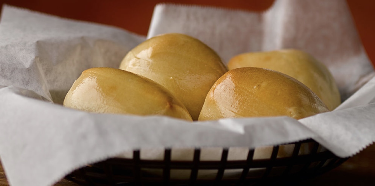 11 Restaurant Chains Where Free Bread is the Best Part of the Meal