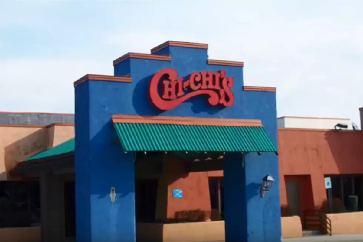 Once-Iconic Restaurant Chain Is Making a Comeback With Two New Locations
