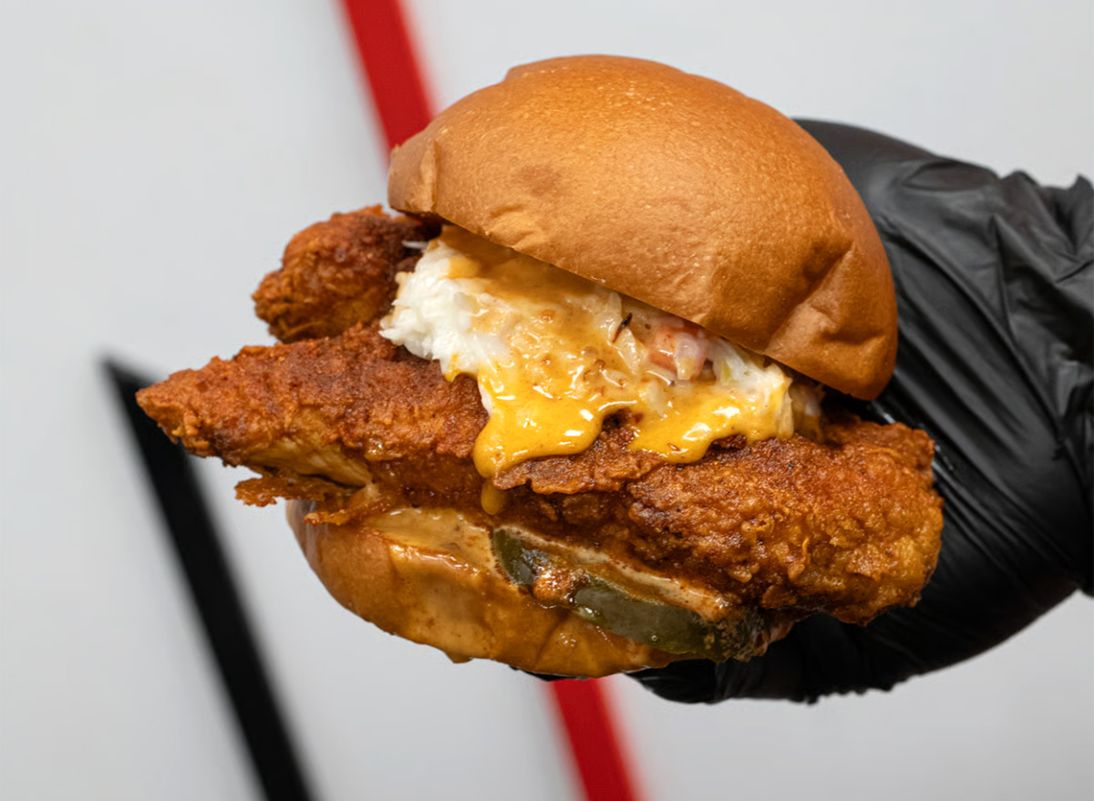 14 Restaurant Chains That Serve the Best Fried Chicken
