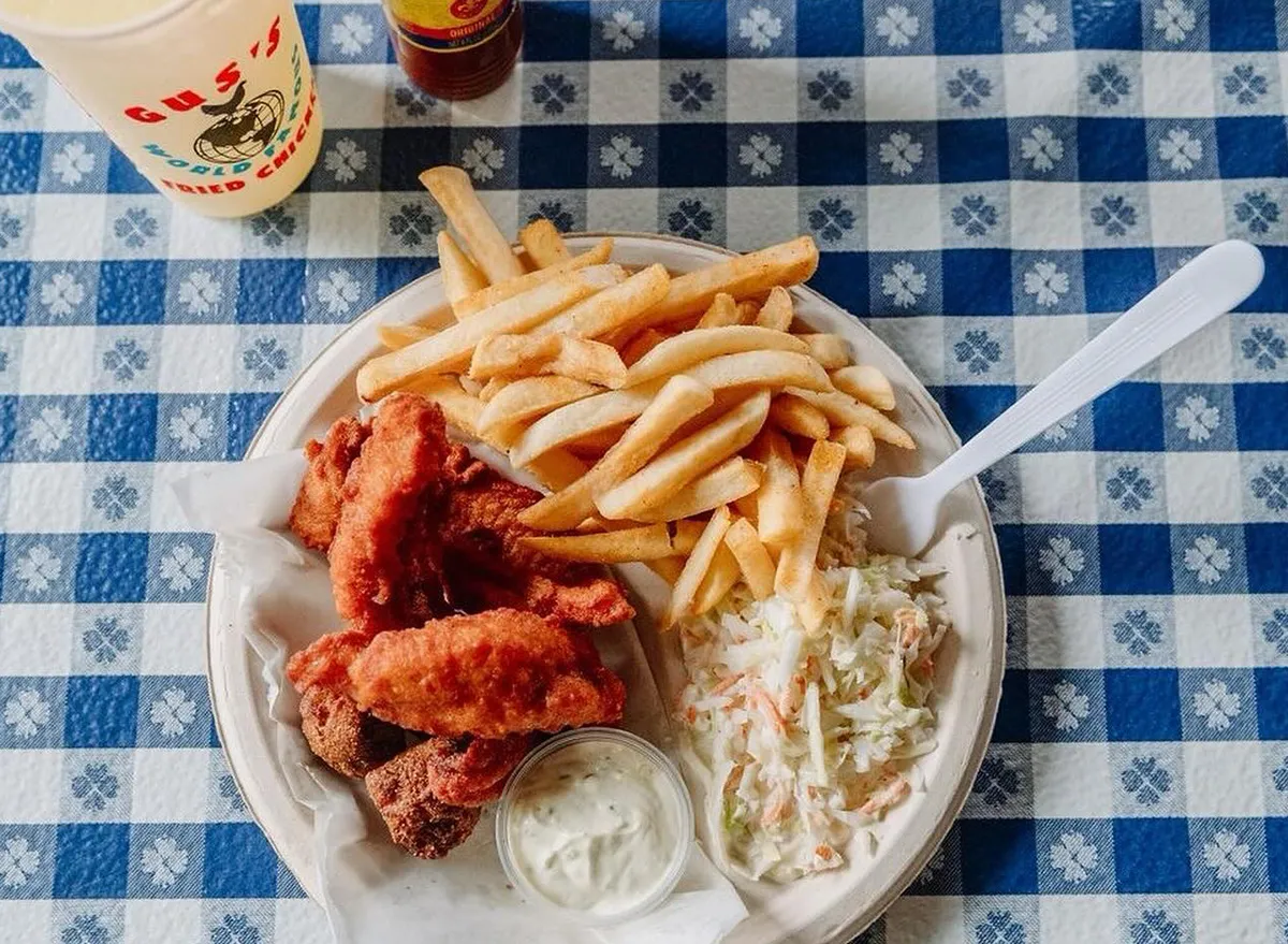14 Restaurant Chains That Serve the Best Fried Chicken