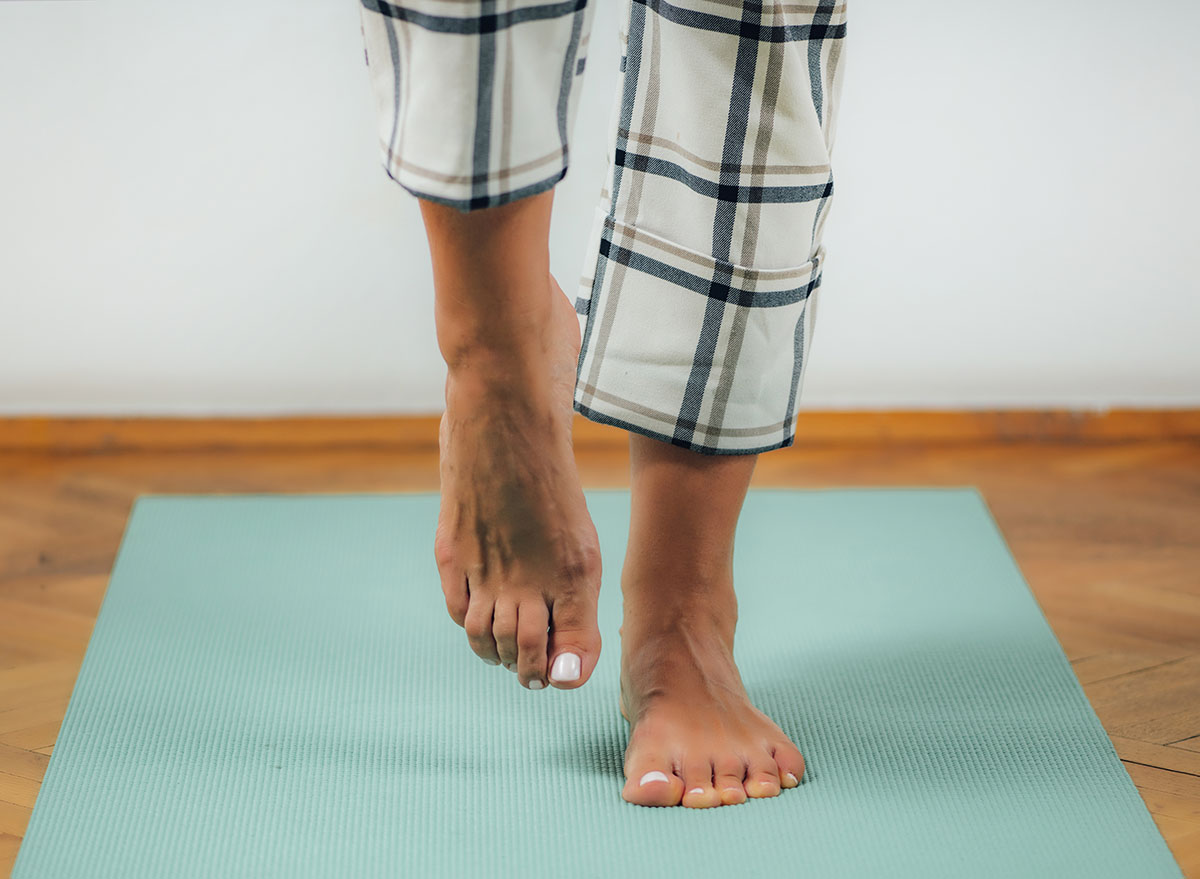 This 30-Second Balance Test Can Predict Your Longevity