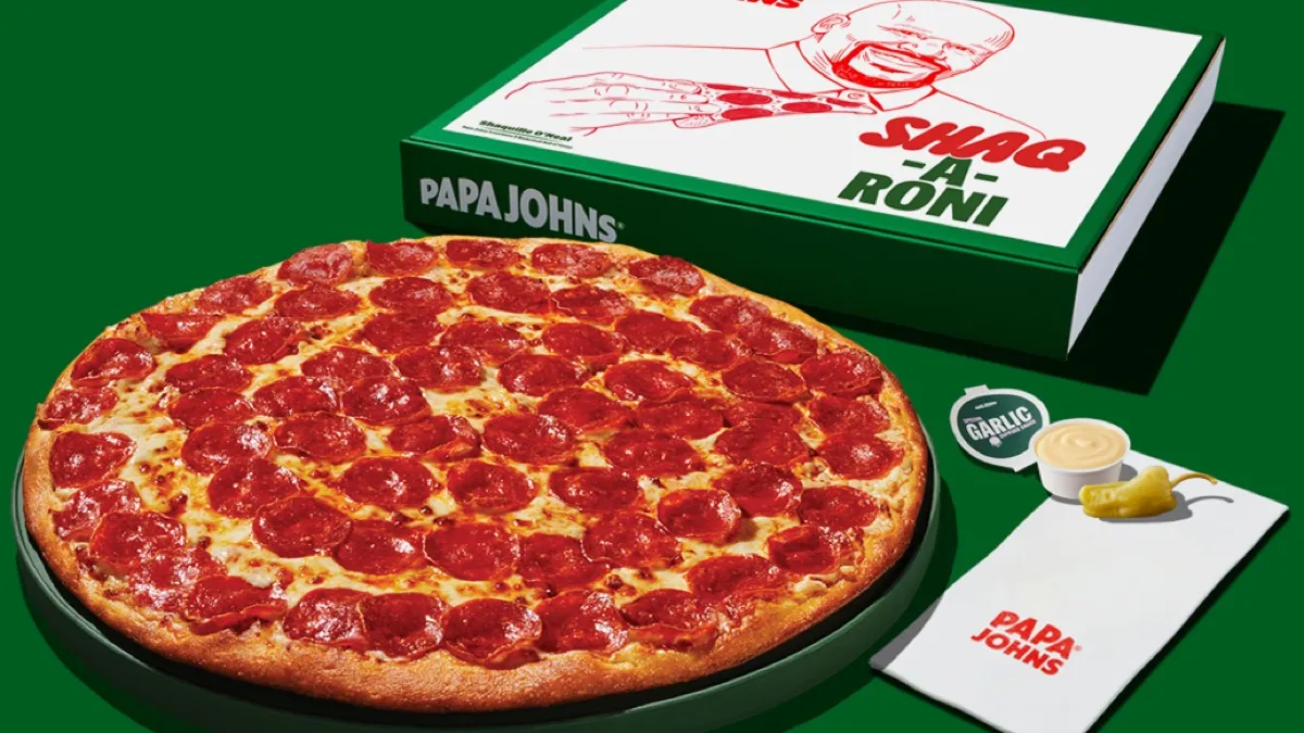 Papa Johns Is Bringing Back the Shaq-a-Roni Pizza This Month