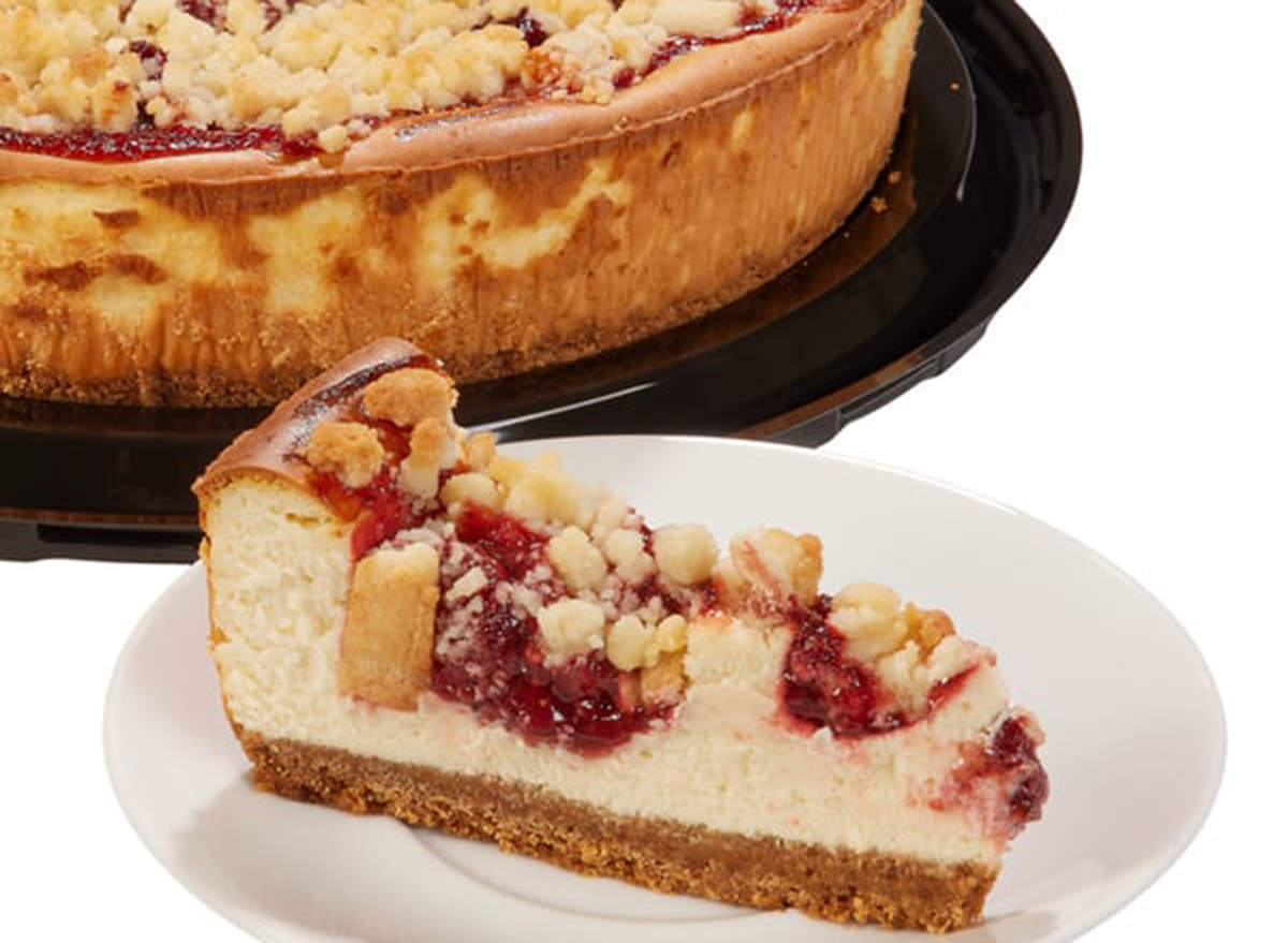 Costco’s New Strawberry Cheesecake Is the Must-Have Dessert for Spring