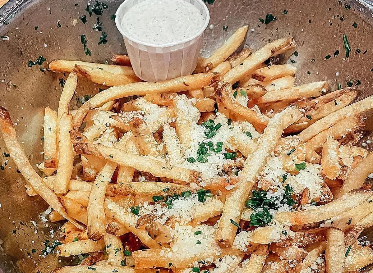 7 Restaurant Chains That Serve the Best Truffle Fries