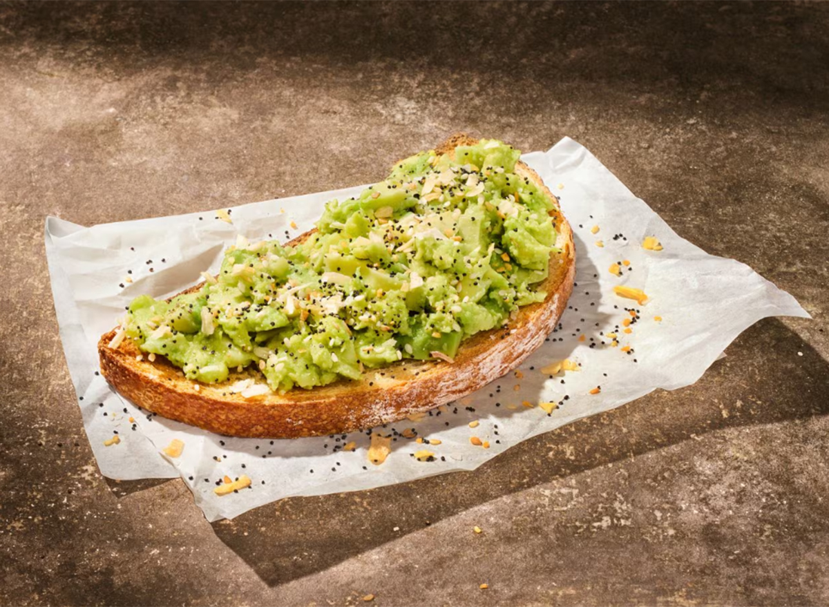 5 Chain Restaurants with the Best Avocado Toast, According to Chefs