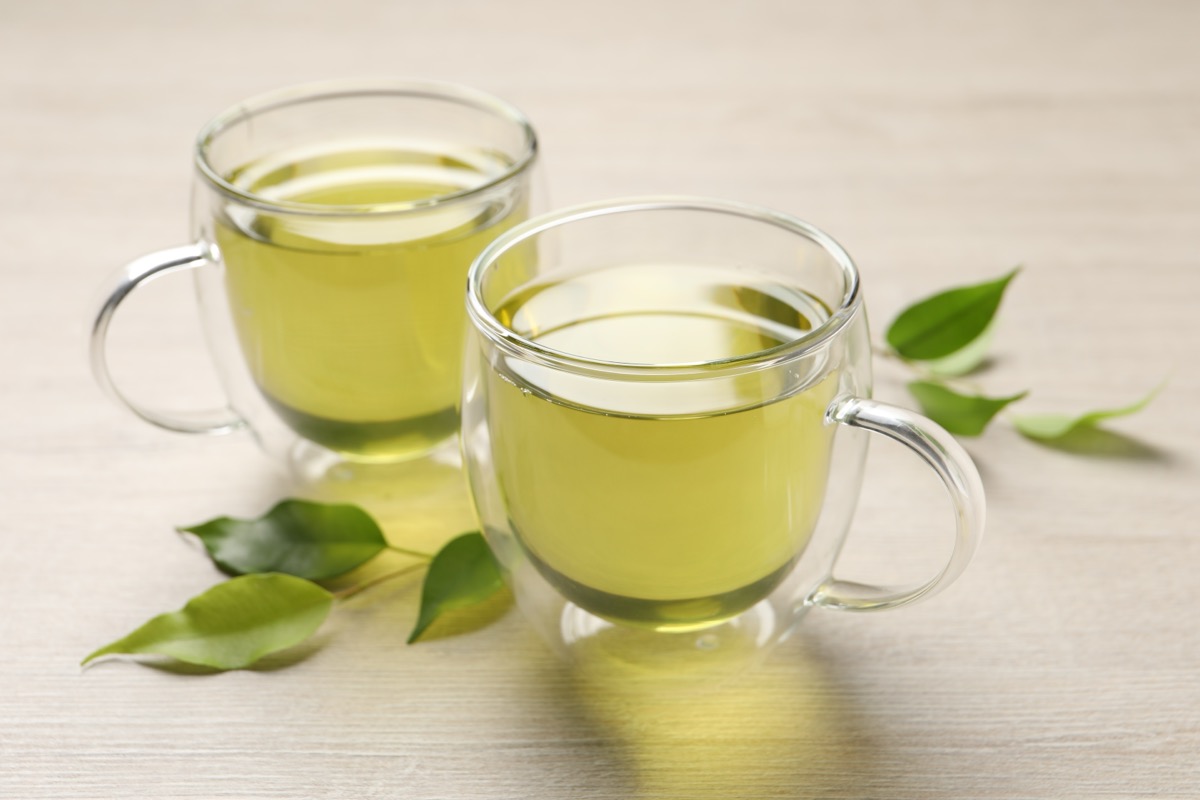7 Drinks That Can Help Lower Body Fat in Just 30 Days