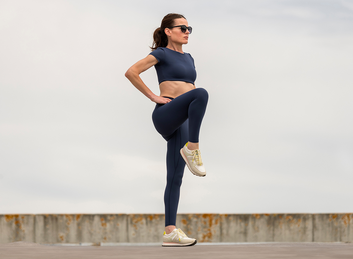 This One-Leg Balance Test Reveals How Stable Your Body Really Is