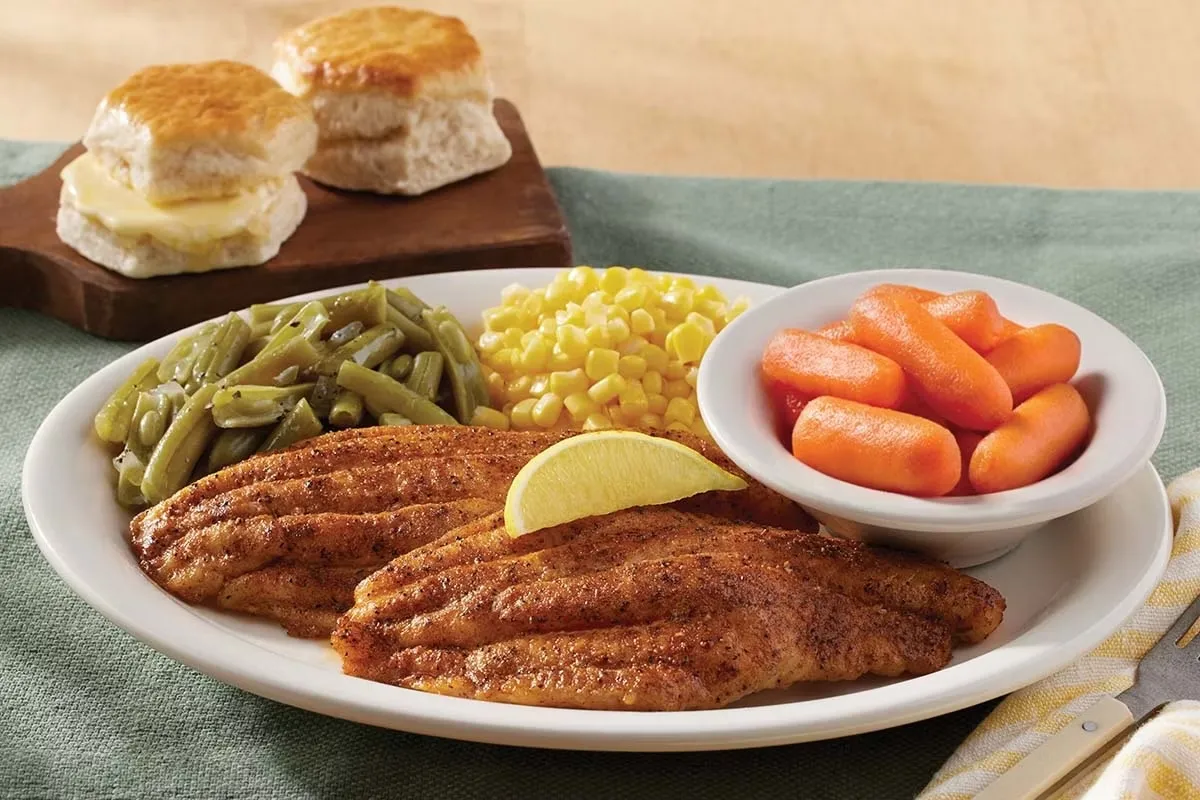 7 Best Cracker Barrel Menu Items This Month, According to Diners