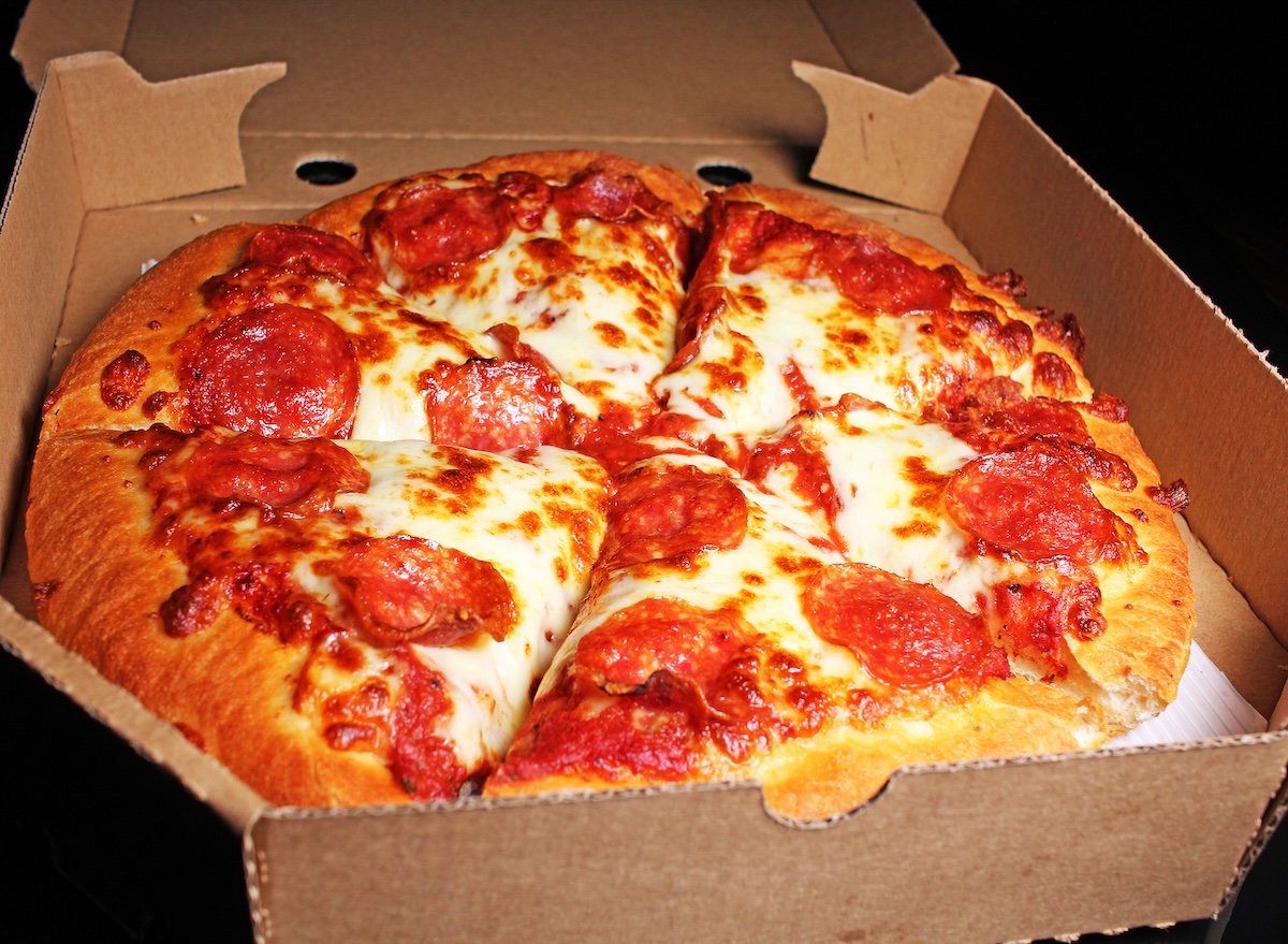 This Major Pizza Chain Has "Gone Downhill" in Every Way